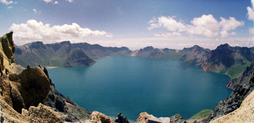 Dormant volcano gets two Koreas together - The Korea Herald