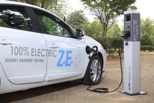 Renault Samsung seeks image upgrade with electric SM3 - The Korea Herald