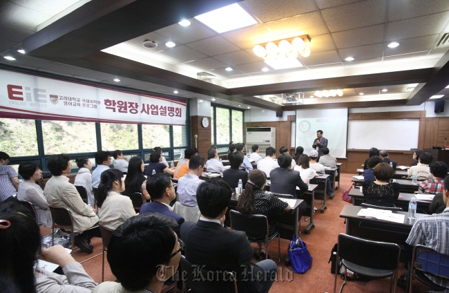 EIE Institute offers specialized courses to develop English speaking ...