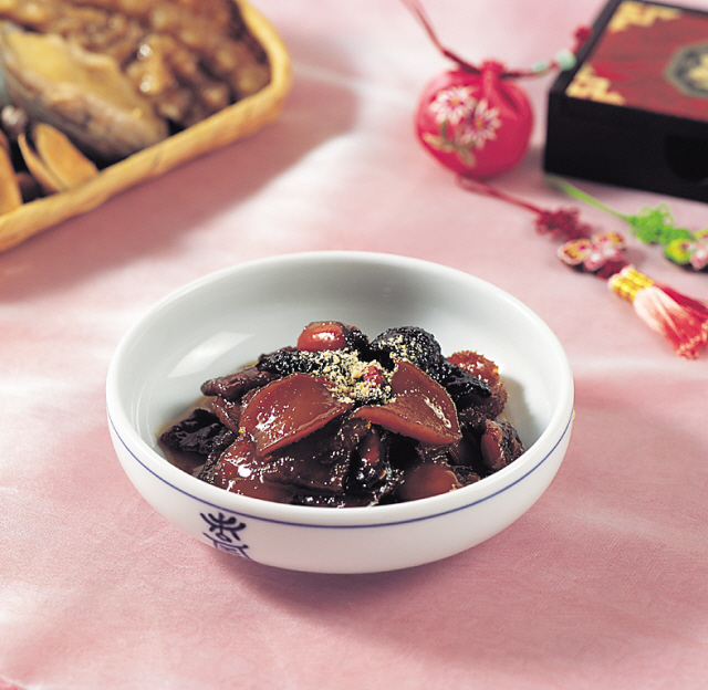 Samhap janggwa, (Three braised delicacies) - The Korea Herald