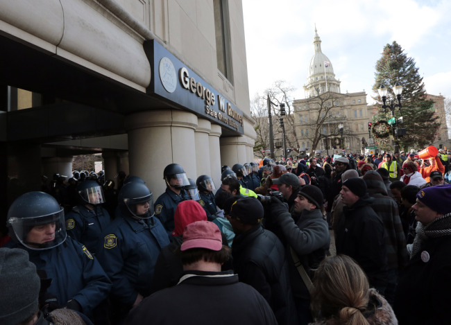 Michigan approves right-to-work bills - The Korea Herald