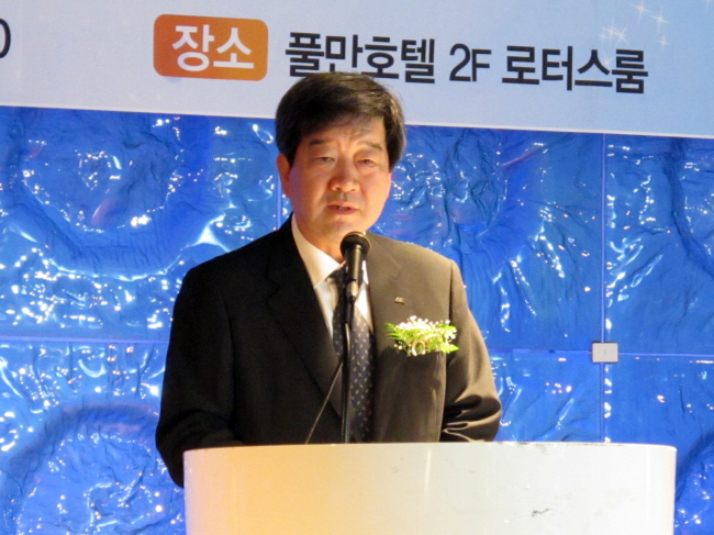 S&T chairman donates W10b to scholarship fund - The Korea Herald