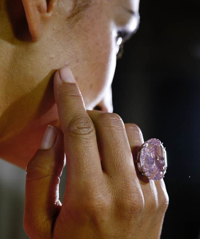 Pink diamond sold for more than $83 million - The Korea Herald