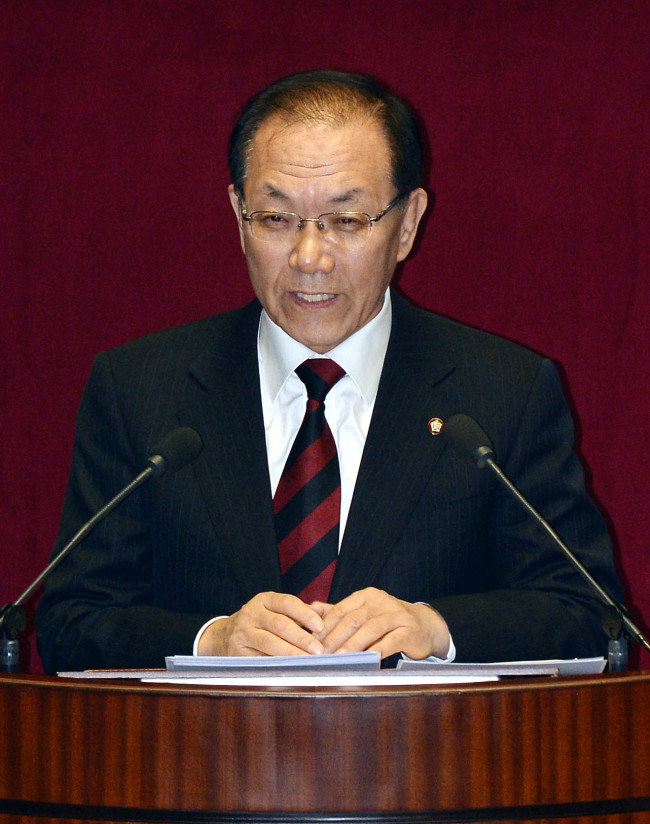 Saenuri chief attacks Ahn, confirms stance on candidate nominations ...