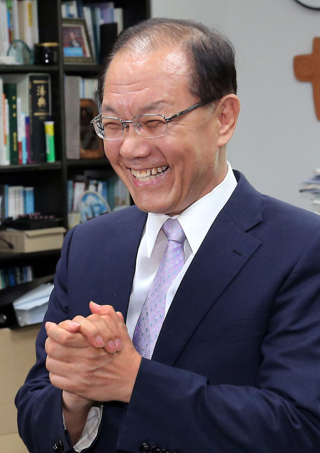 [Newsmaker] Education nominee generates mixed reactions - The Korea Herald
