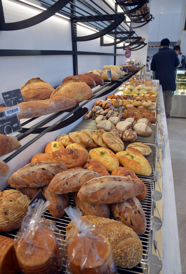 Naturally leavened bread at Lotte World Mall - The Korea Herald
