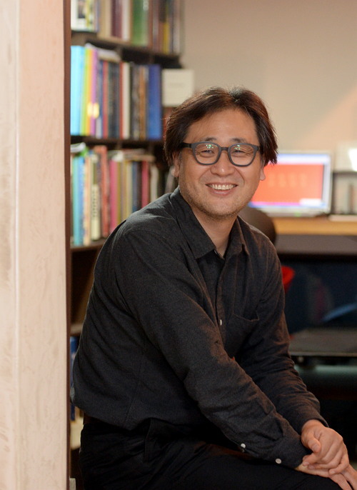 [Weekender] ‘Where we live defines us’ - The Korea Herald