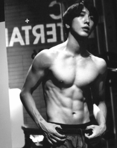 cnblue abs