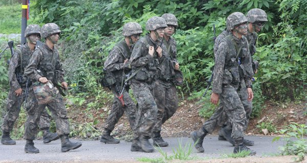 2 soldiers wounded in suspected mine explosion at DMZ - The Korea Herald
