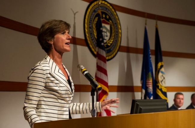 [Newsmaker] Justice head tells staff not to defend Trump refugee order ...