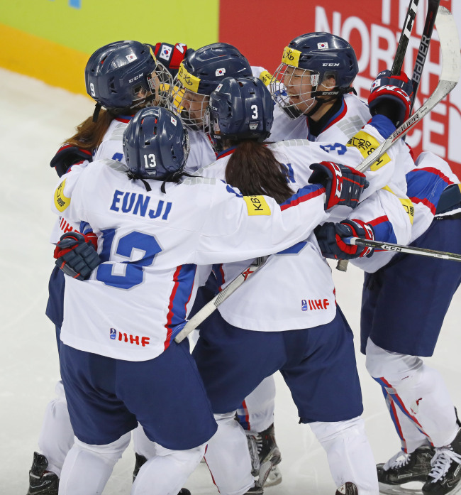 Korea wins women's hockey world championship - The Korea Herald