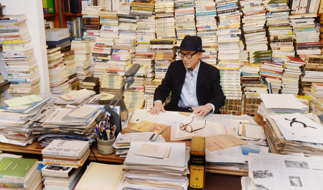 [Photo News] Poet Ko Un’s library reproduced, revealed to public - The ...
