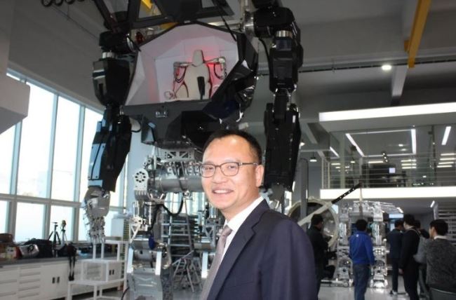 [Newsmaker] IT entrepreneur says will quit following abuse scandal ...