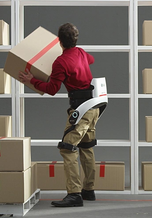LG Electronics unveils exoskeleton work suit for physical labor - The ...