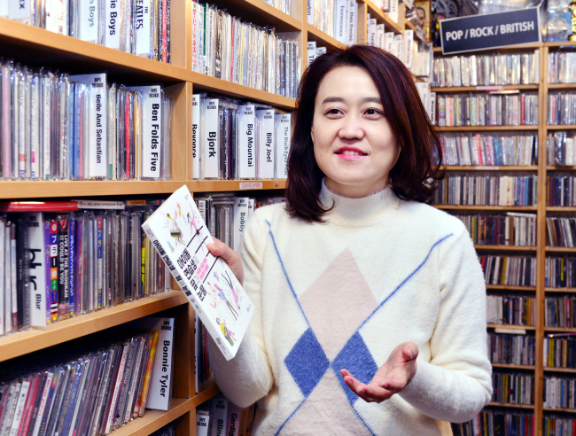 [Herald Interview] A rare glimpse of the ‘factorylike’ K-pop idol ...