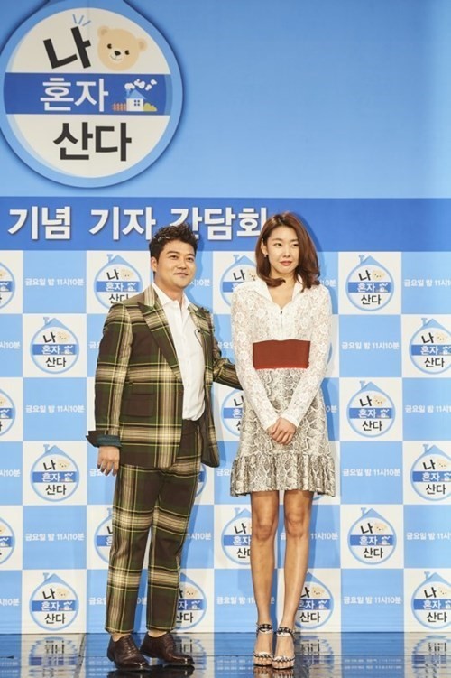 Jun Hyun-moo, Han Hye-jin break up, walk away from ‘I Live Alone’ - The ...