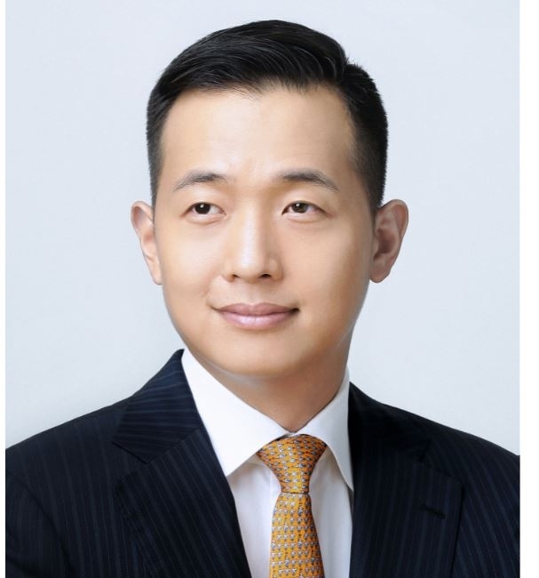 Hanwha chief’s eldest son promoted to Hanwha Q Cells VP - The Korea Herald