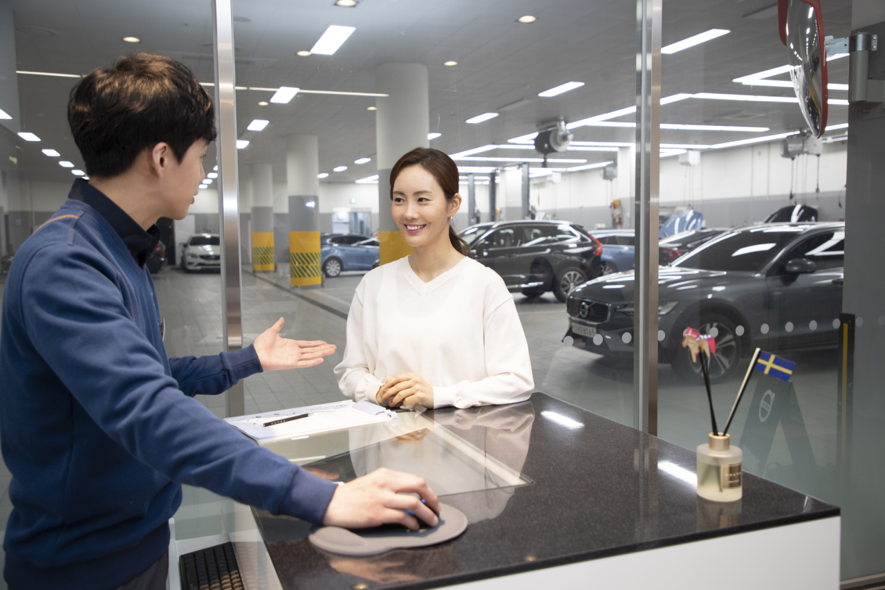 Volvo Cars Korea offers lifetime warranty, wider service network - The ...