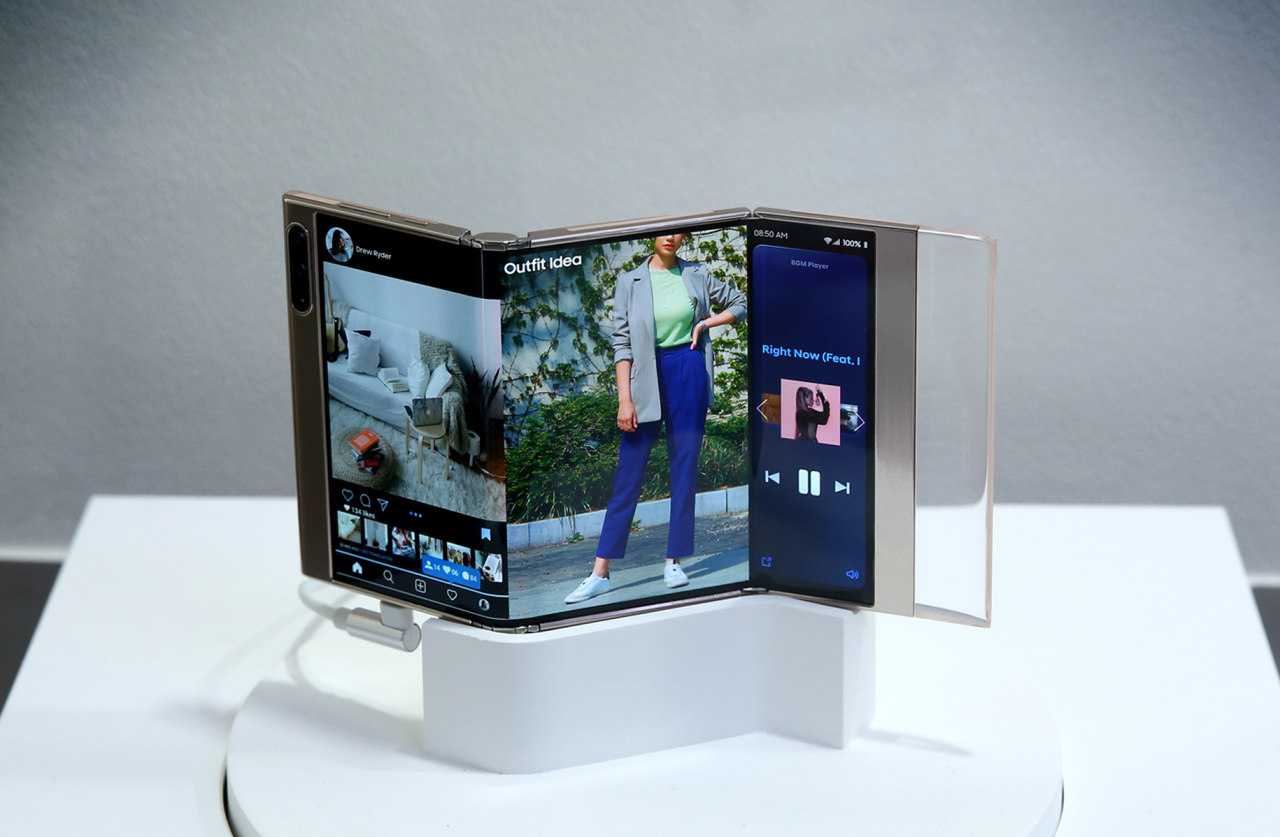 More IT devices opt for Korean OLED displays - The Korea Herald
