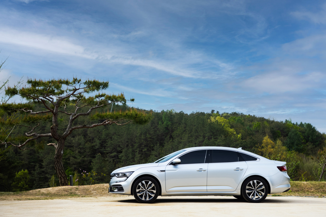 Renault Samsung SM6 upgrades safety, convenience features - The Korea ...