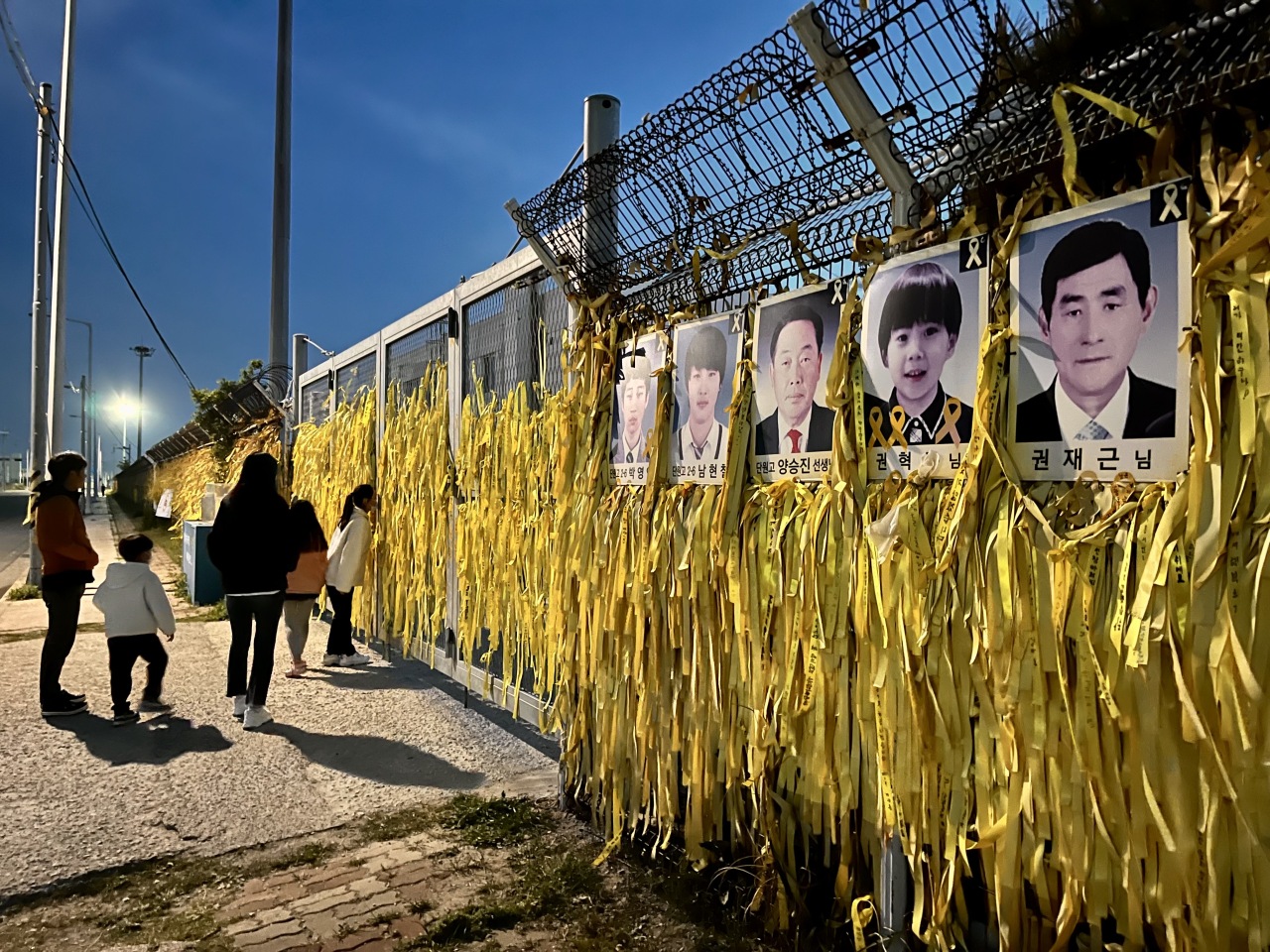 Sewol ferry disaster lives on in memories - The Korea Herald