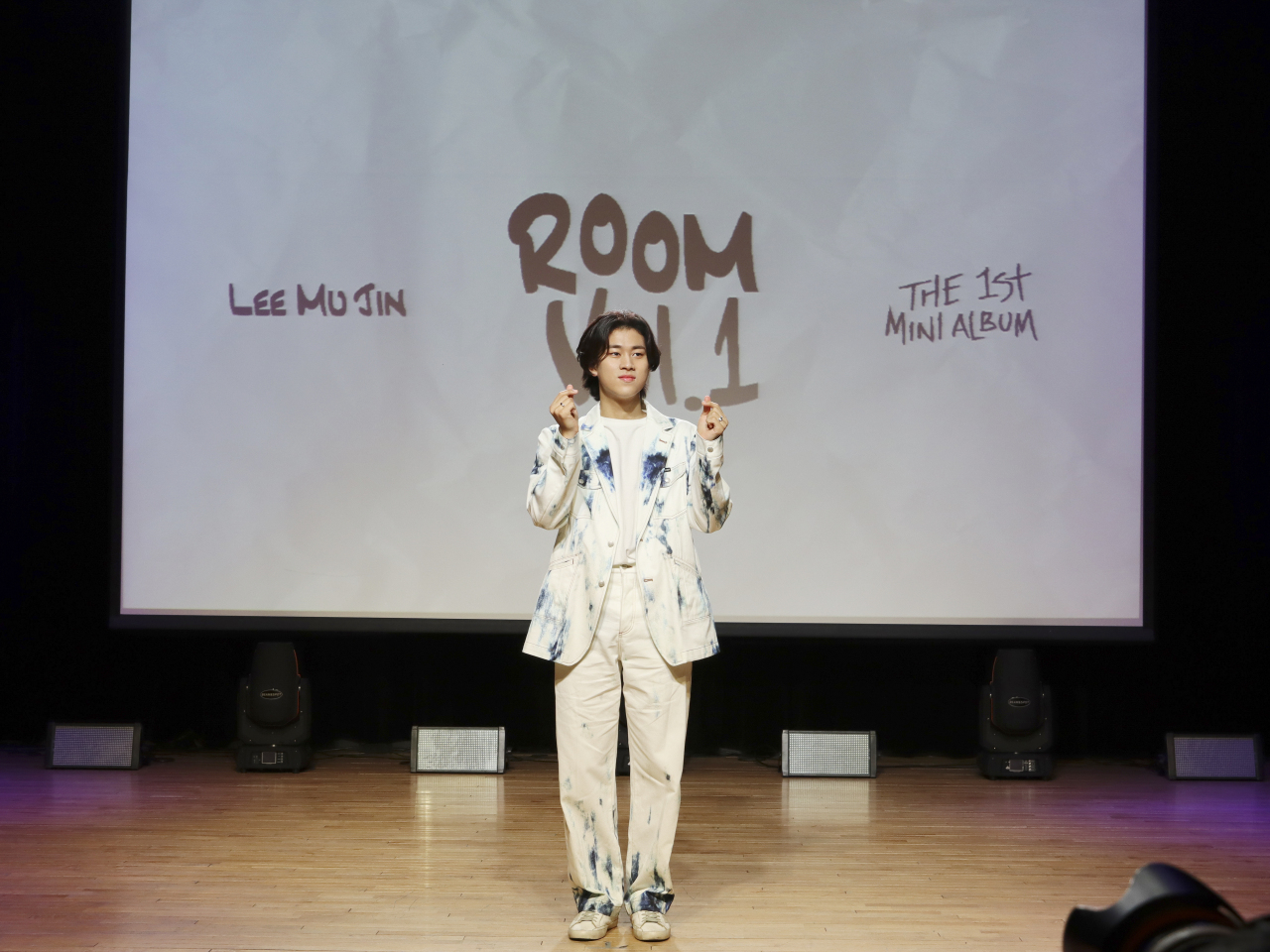 No longer nameless, Lee Mu-jin shows stories before he made it big ...