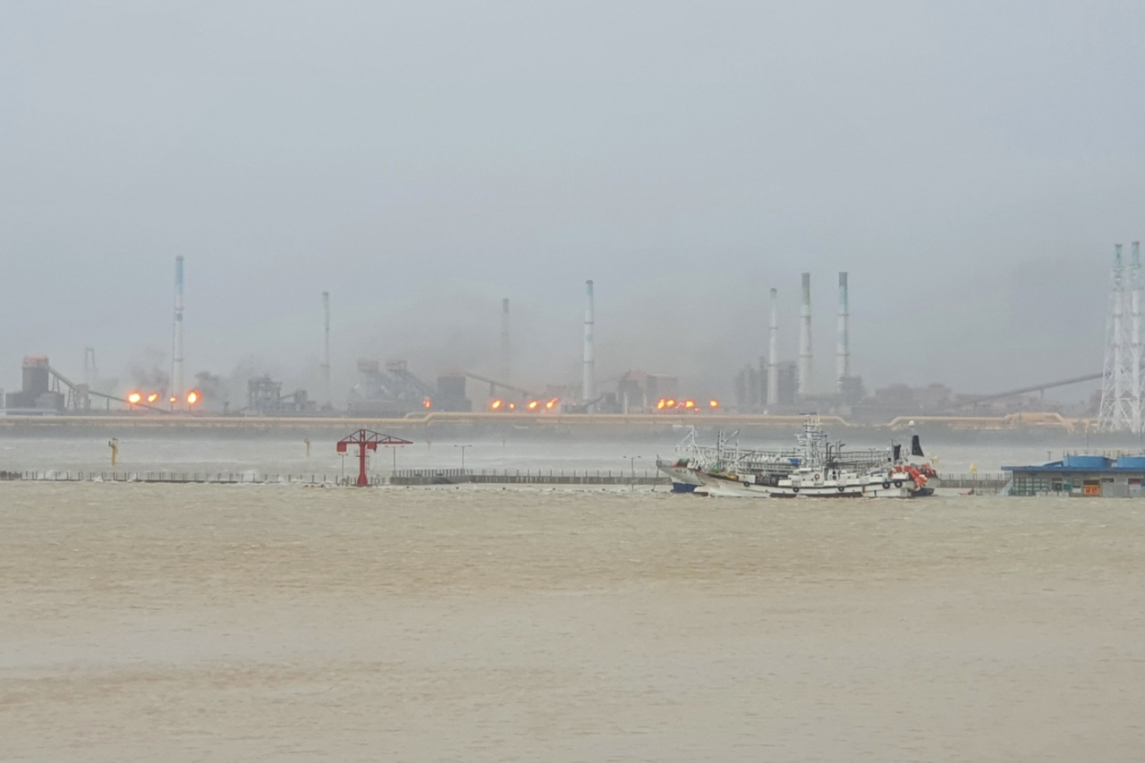 Fires break out at POSCO plants in Pohang - The Korea Herald