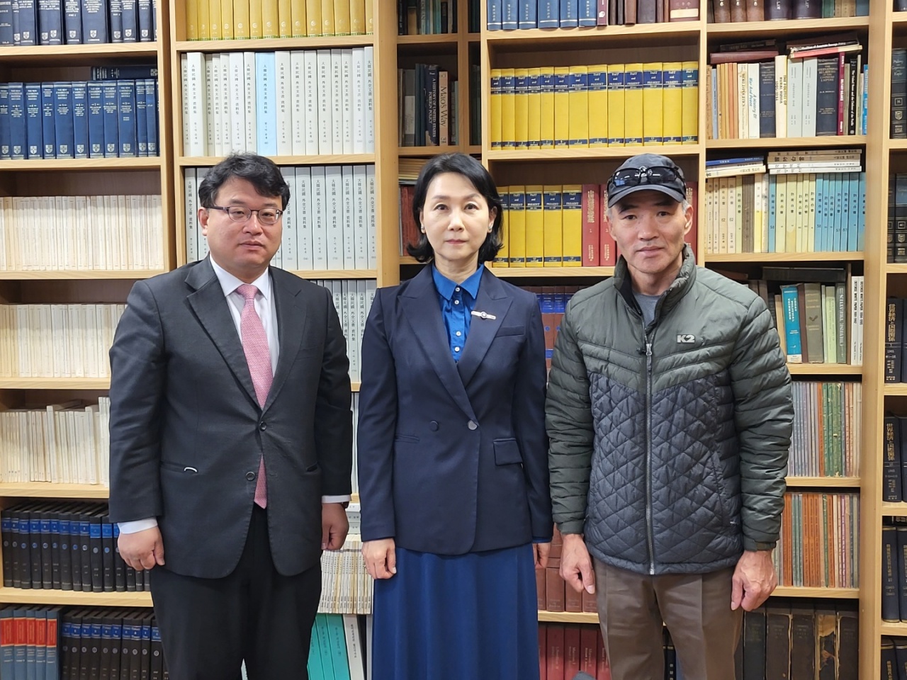 Seoul’s North Korea human rights envoy speaks with Lee Dae-jun family ...
