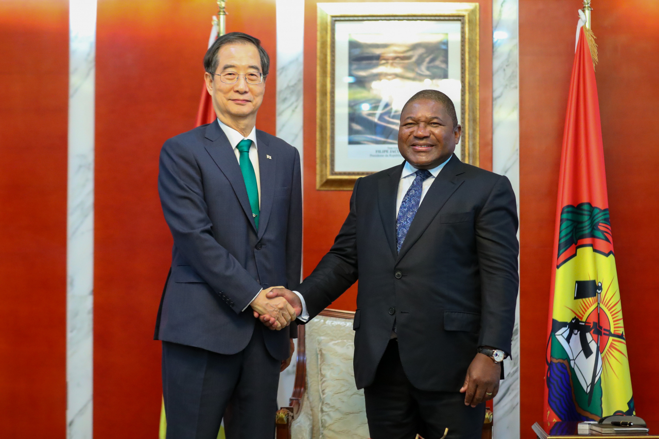 PM discusses resource cooperation with Mozambique president - The Korea ...
