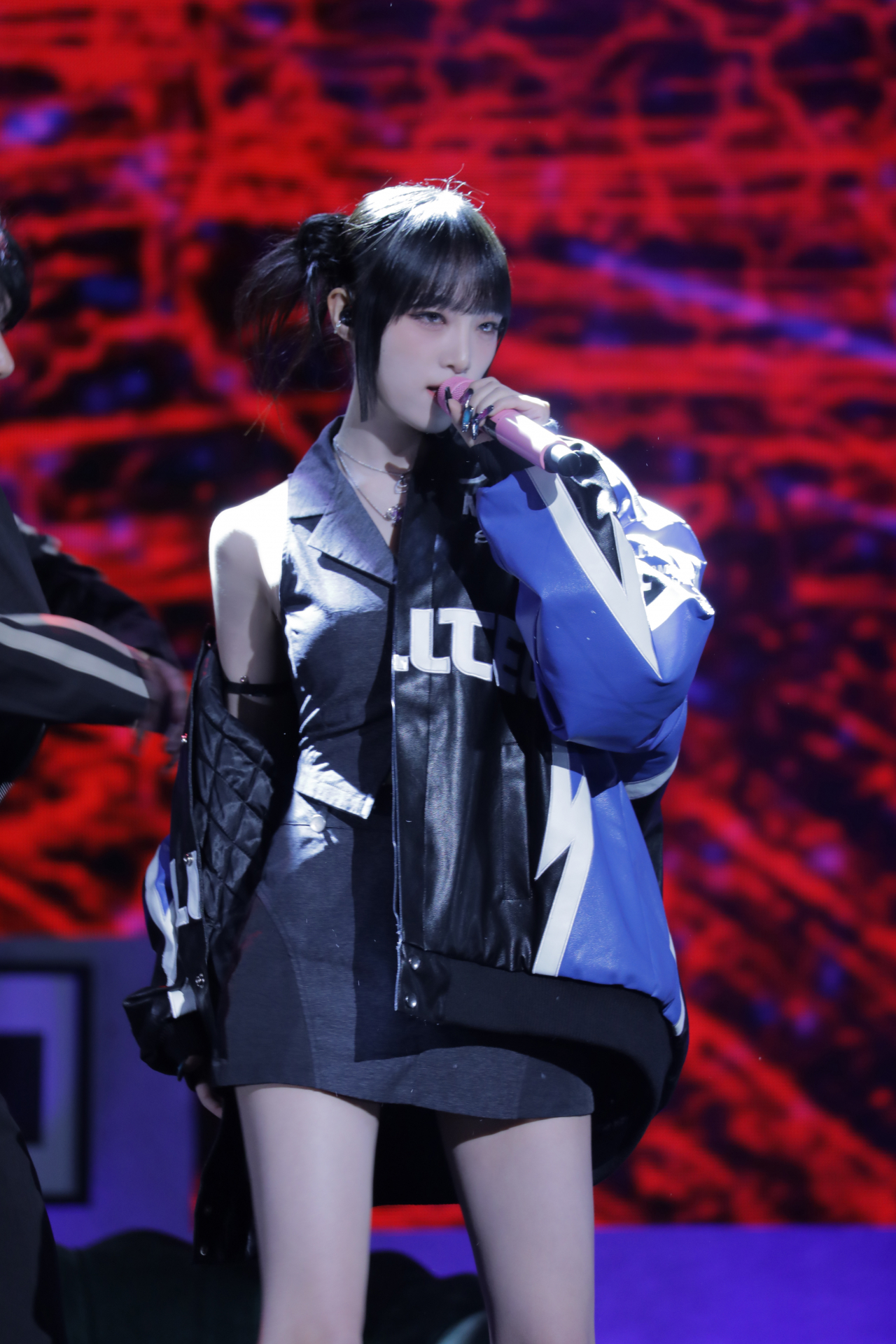 'We fight because we love': Choi Yena taps into her raw, honest ...