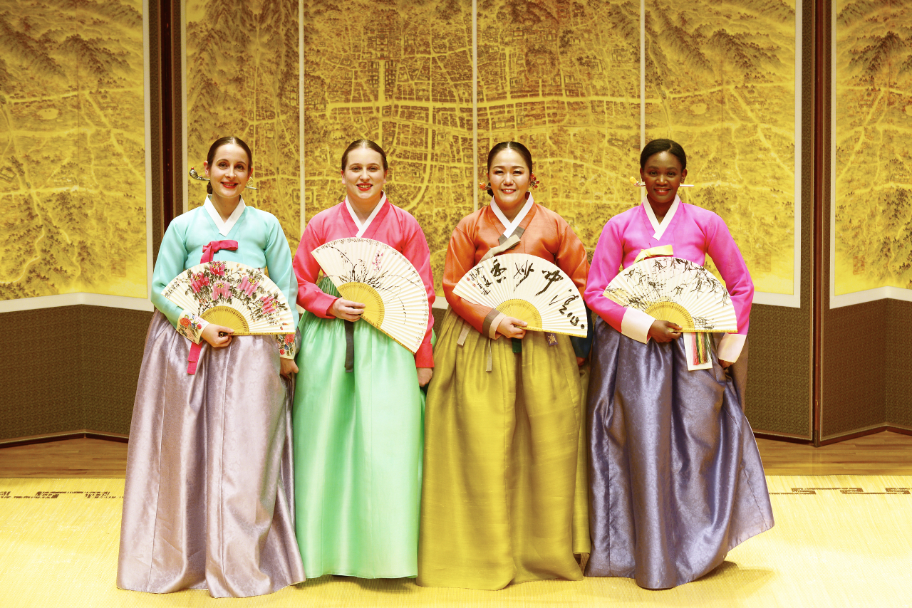 Foreign pansori singers share their sounds, stories on stage - The ...