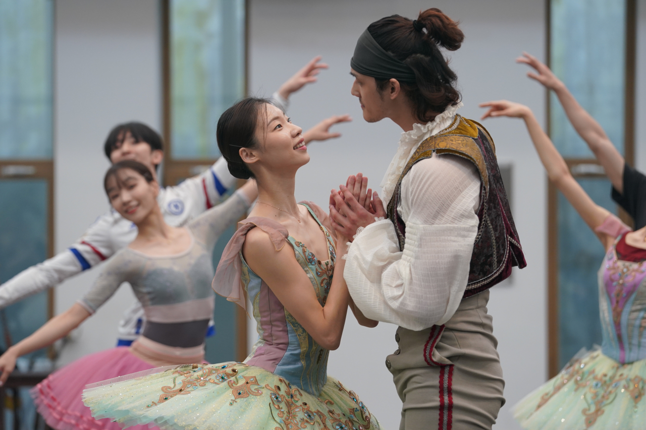 Korean National Ballet's dancer-choreographer brings fresh perspective ...