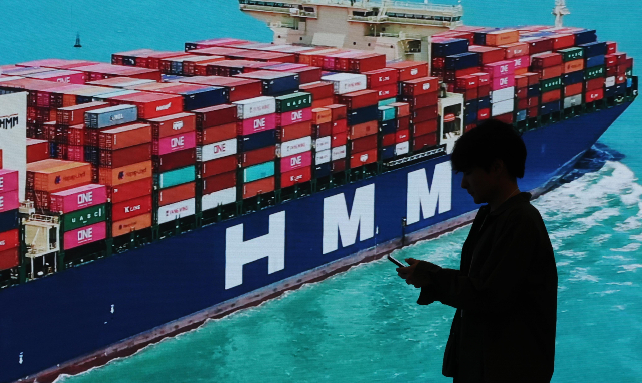 Harim named preferred bidder for top container shipper HMM - The Korea Herald