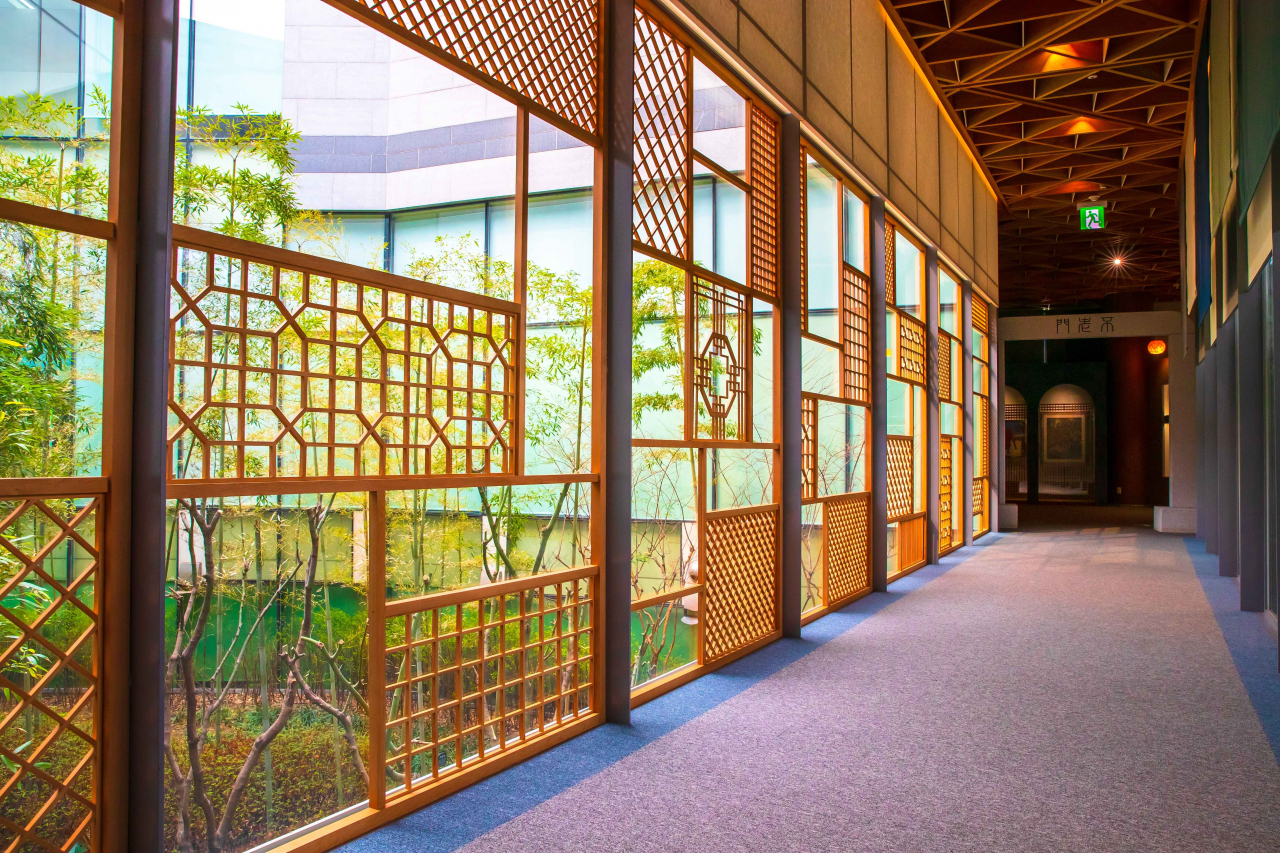 Quiet Blue House neighborhoods become tourist destinations - The Korea ...