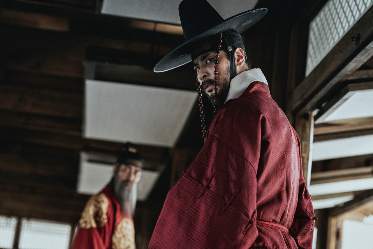 ‘Uprising’ shows unprecedented sides of Gang Dong-won, Park Jung-min ...