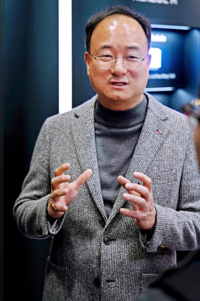 LG Innotek starts mass production of advanced chip substrates as key ...