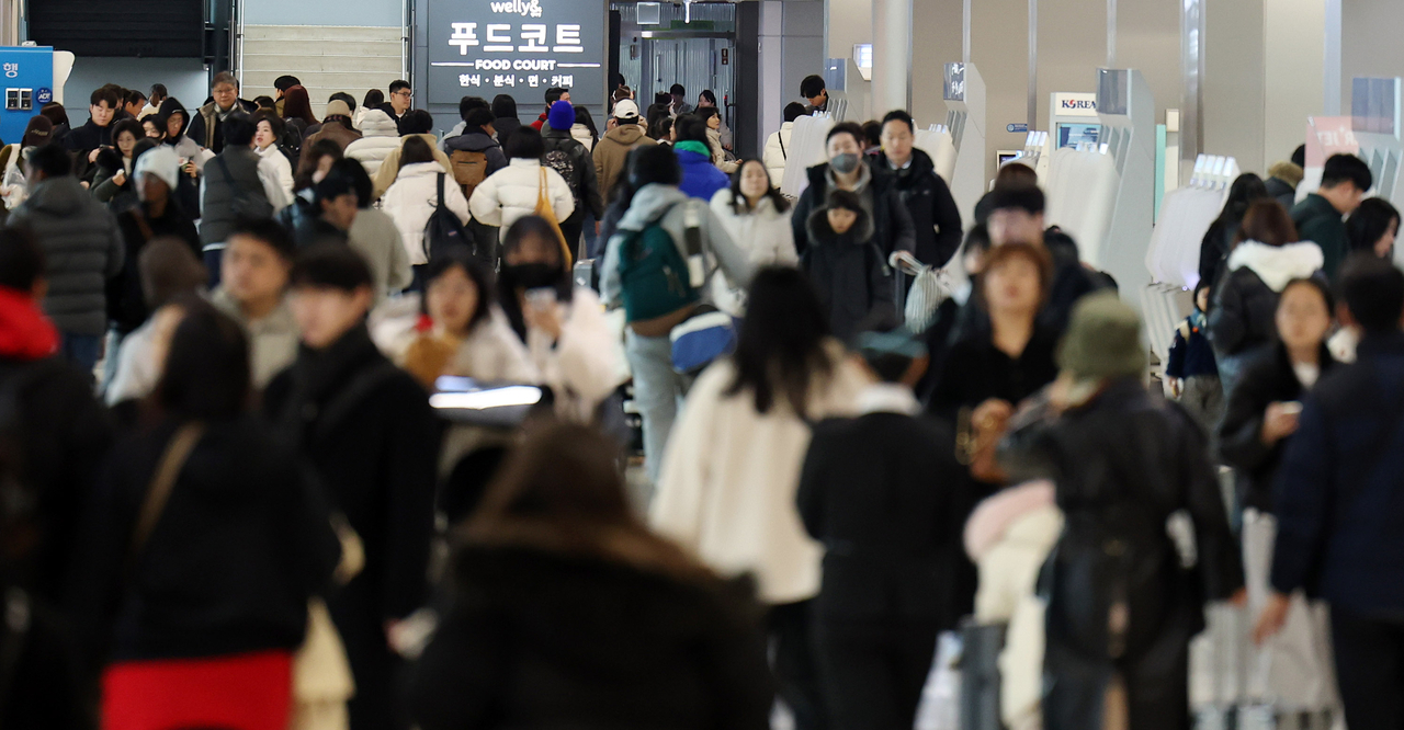 S. Korea's air passenger traffic surges nearly 20 pct in 2024 on ...