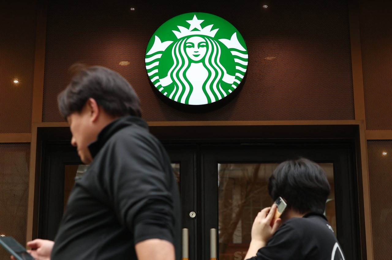 Starbucks Korea raises prices again: Tall Americano hits 4,700 won ...