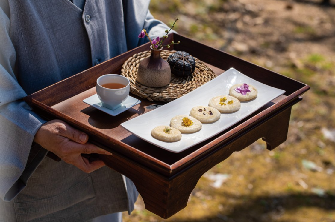 Out of grass and flowers that bud in spring: Hwajeon with spring ...