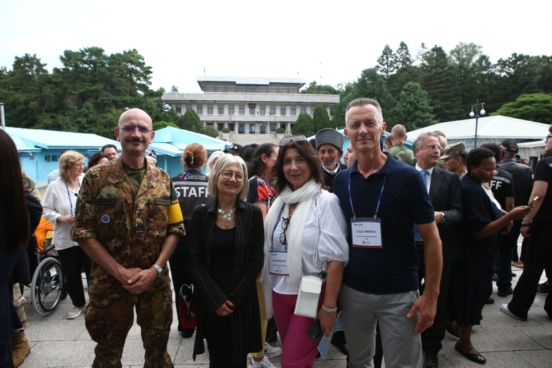 Unification ministry expected to resume Panmunjom tour next month - The ...