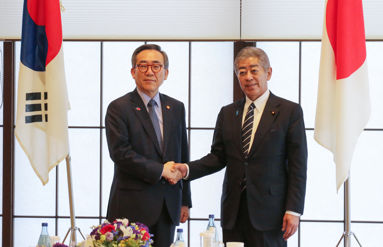 Top diplomats of S. Korea, Japan agree to continue exchanges amid ...
