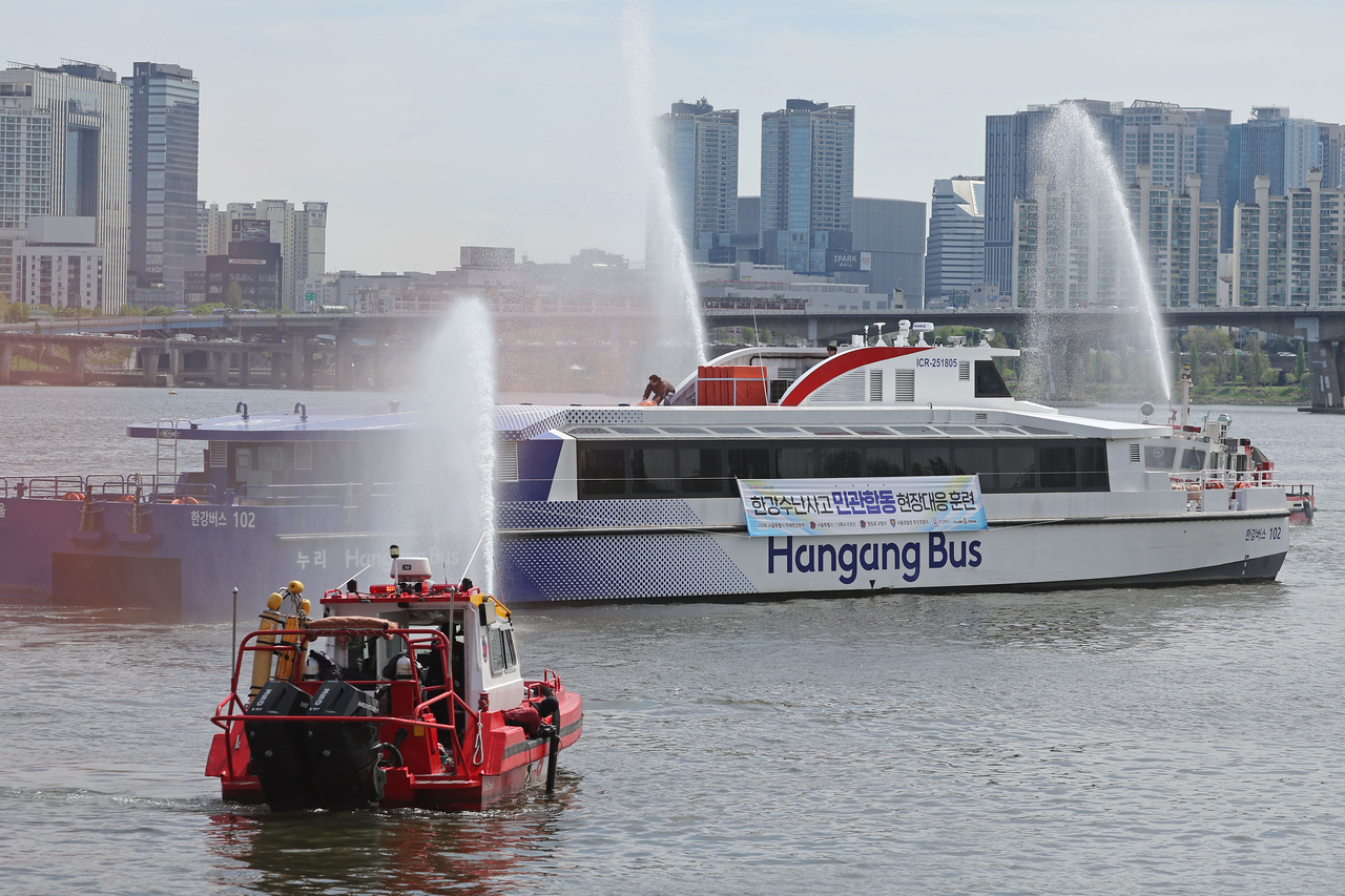 Seoul city to postpone launch of Han River Bus service to September ...