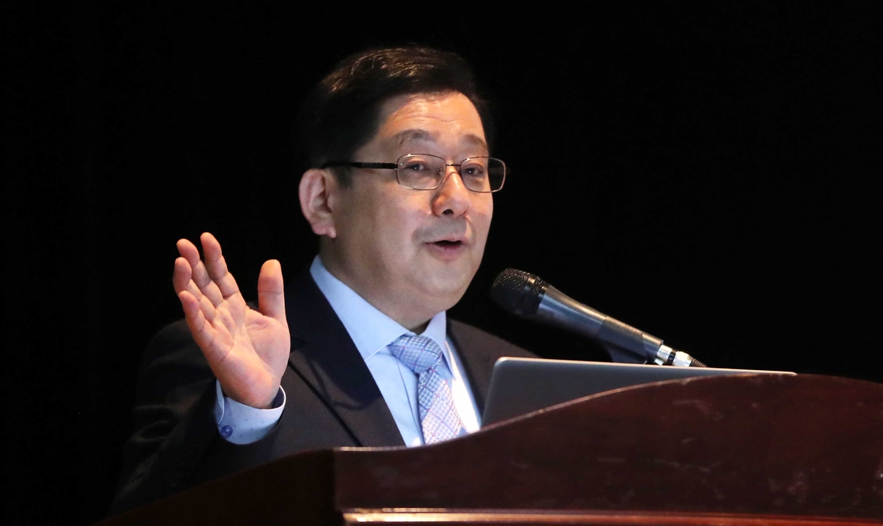 Tokyo-born scholar Yuji Hosaka steps into Seoul politics - The Korea Herald