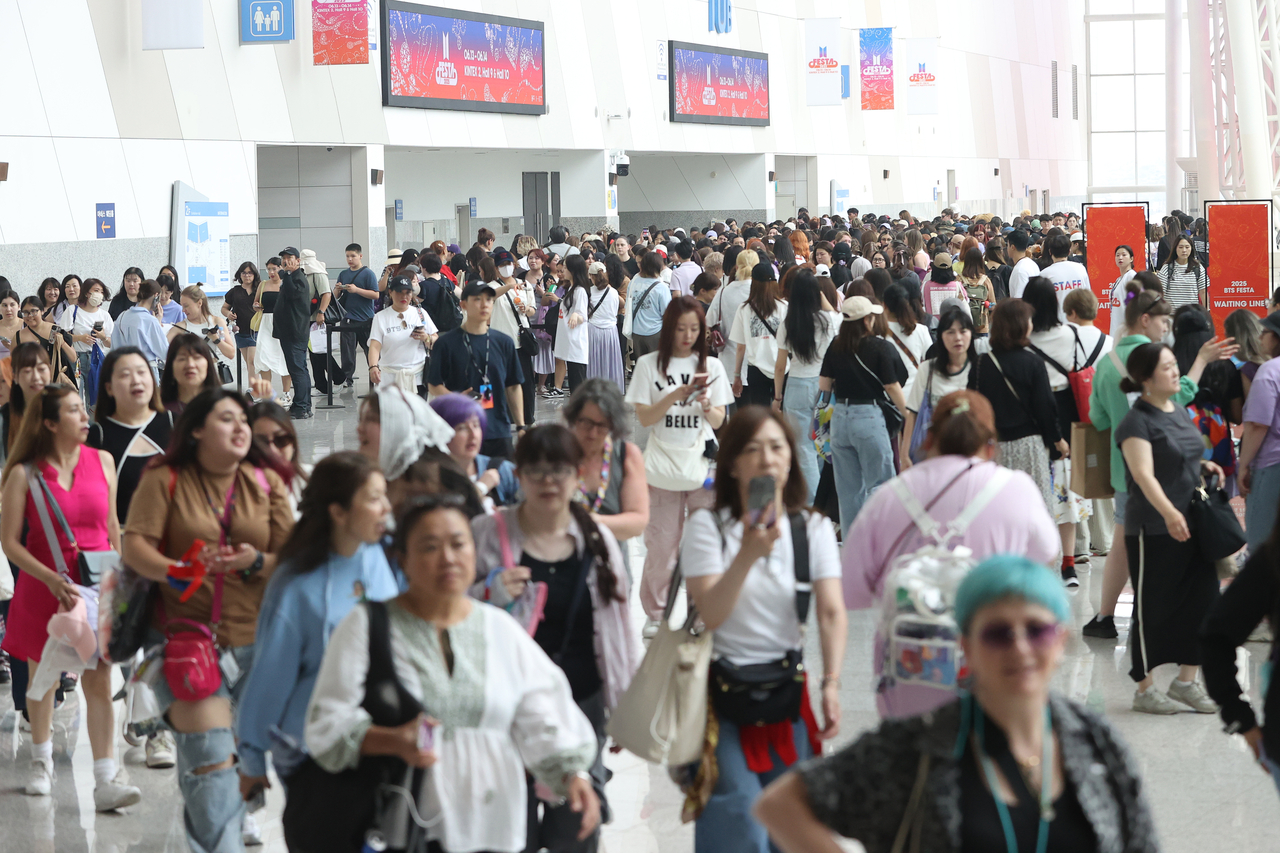 Fans celebrate as BTS turns 12 - The Korea Herald