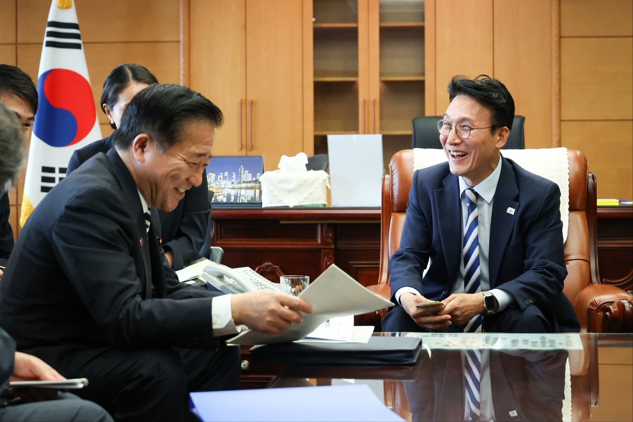 PM nominee stresses stronger Seoul-Tokyo ties in meeting with Japanese ...