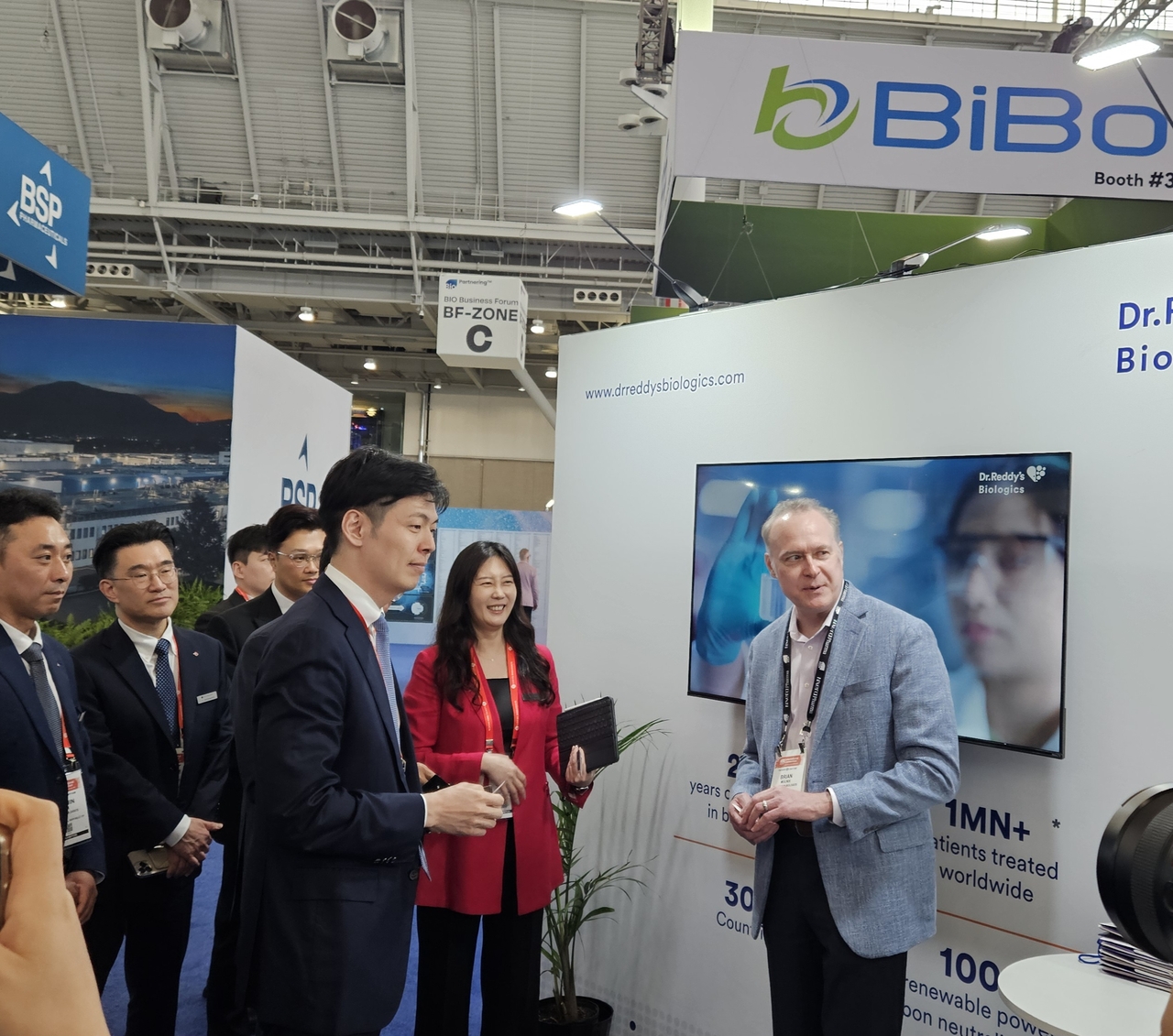 [Bio USA] Lotte heir deepens global biotech outreach at Bio USA - THE ...