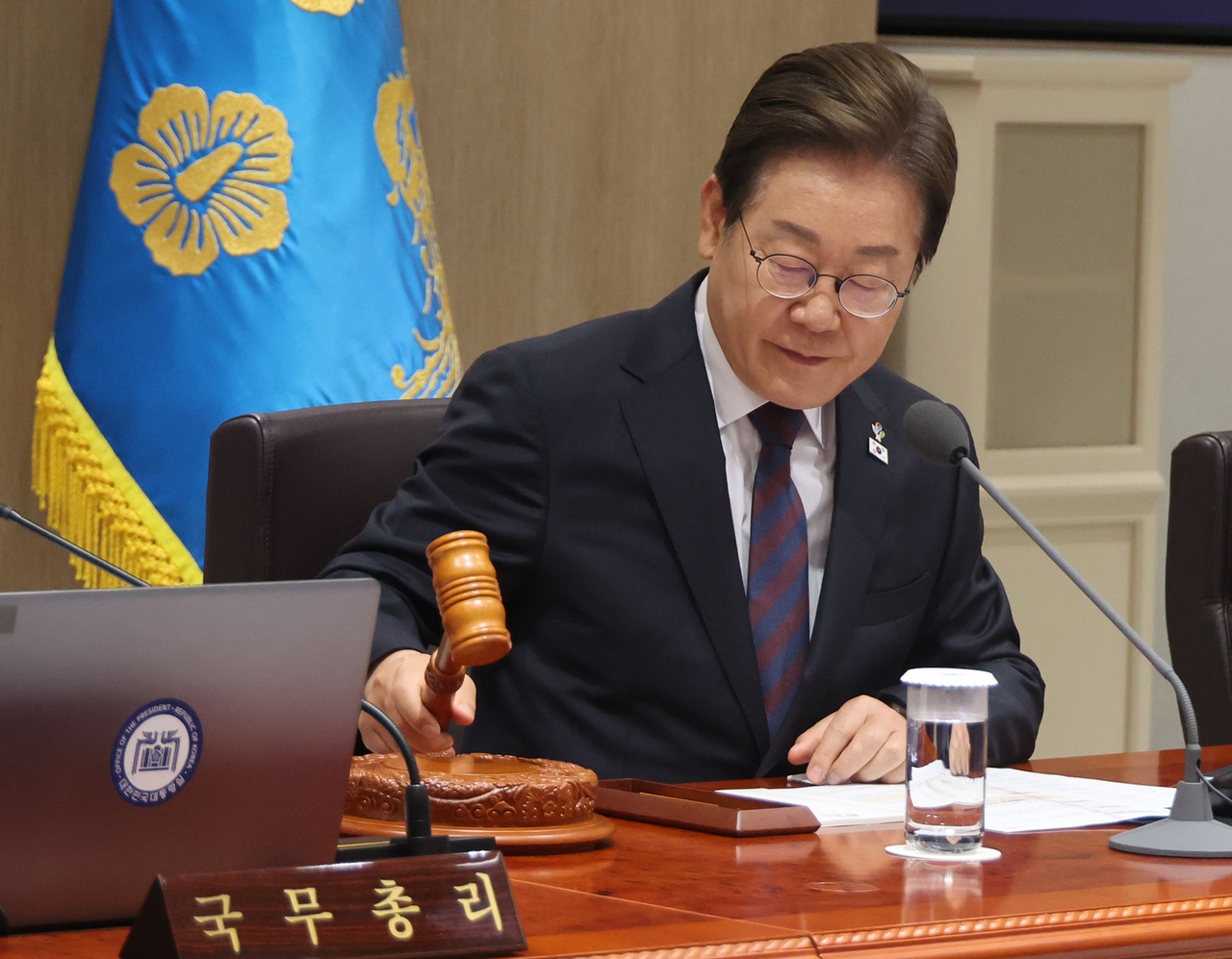 Lee Jae Myung unveils 11 new ministers as Cabinet takes shape - The ...