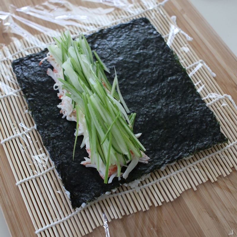 Walnut cream cheese gimbap - The Korea Herald