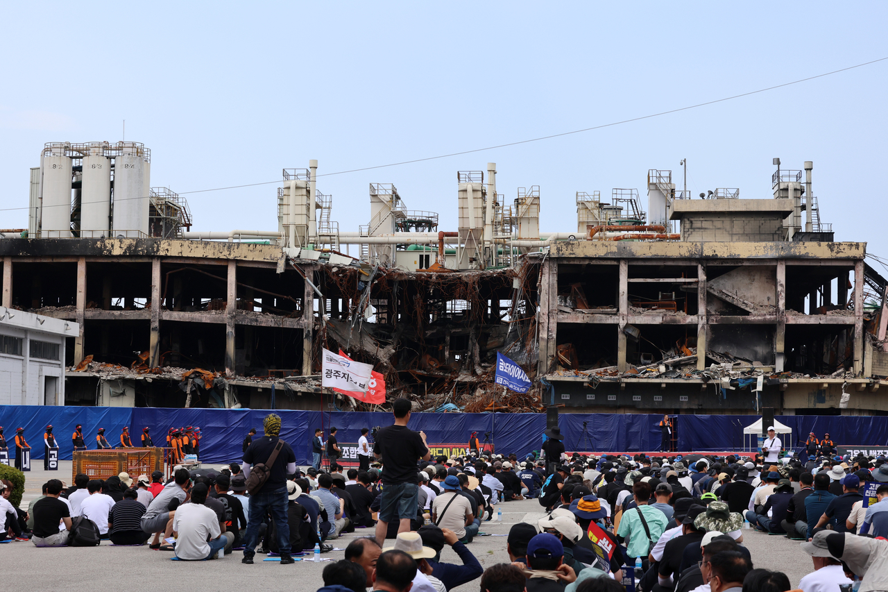 Kumho Tire union slams relocation, delays recovery plan - THE INVESTOR