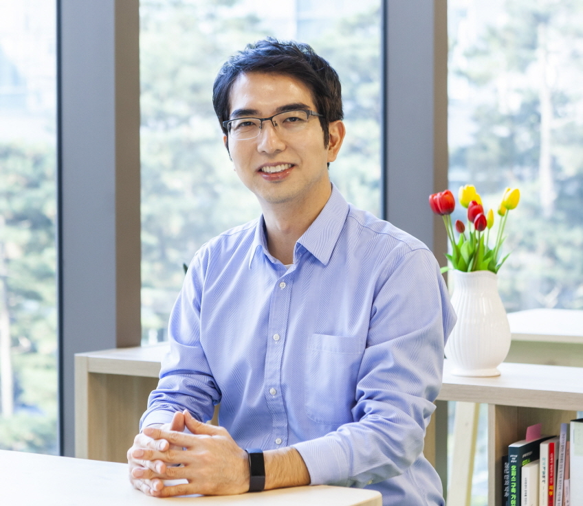 LG AI Research taps machine learning experts as new heads - The Korea ...
